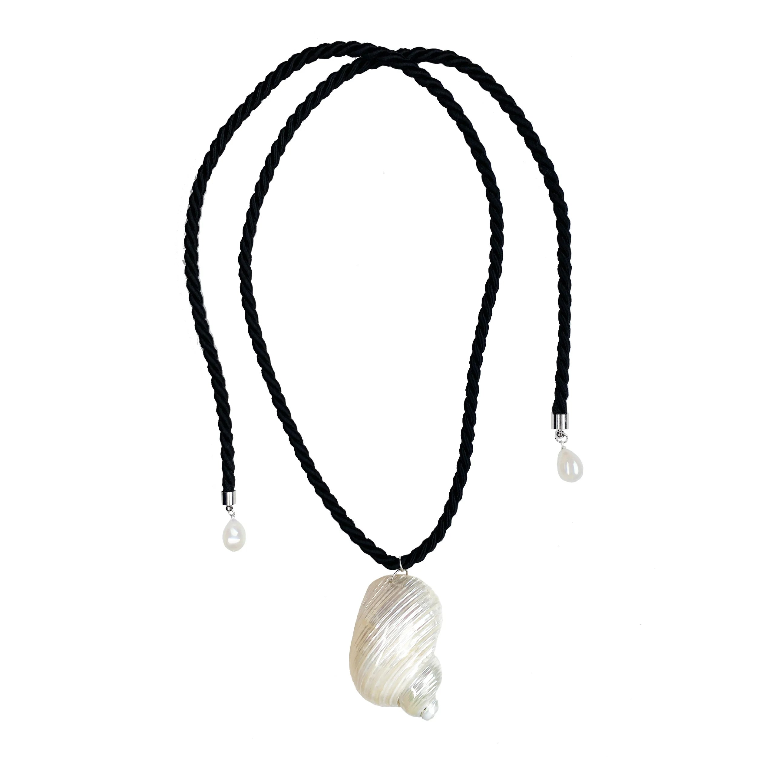 Sofia Necklace ~ Black – Margaux Studios